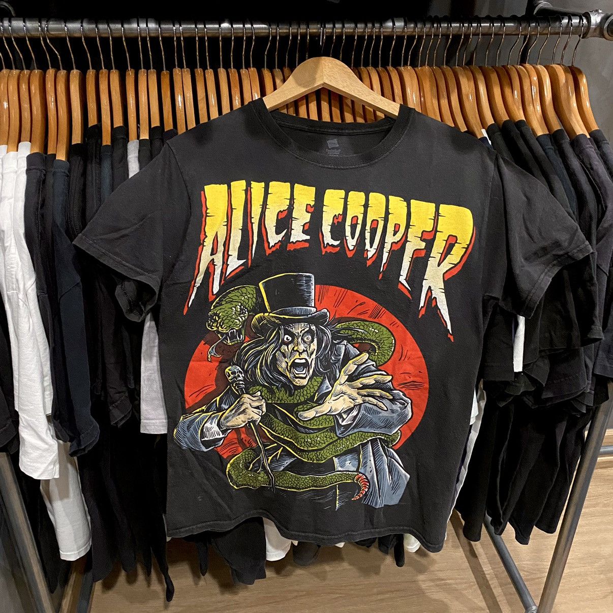 Band Tees × Tee Shirt Alice Cooper Band Tee – Venomous Boa Tour Art ...