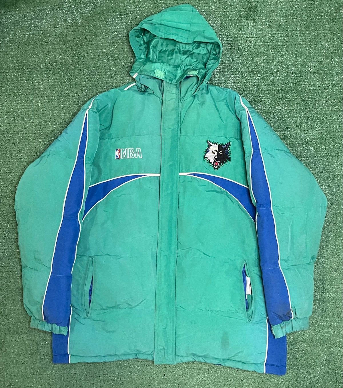 NBA × Vintage Vintage 1990s Minnesota Timberwolves reversible jacket ...