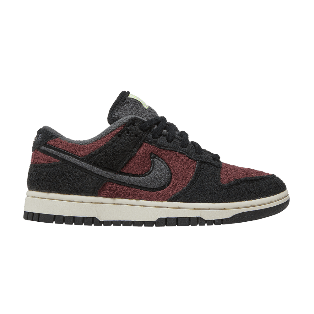 Nike Wmns Dunk Low SE Fleece - Burgundy Crush | Grailed