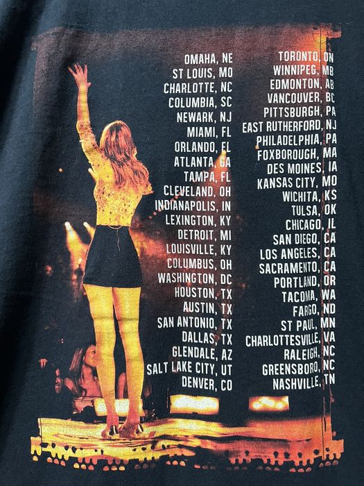 Vintage Rare Taylor Swift The Red Tour T-Shirt | Grailed