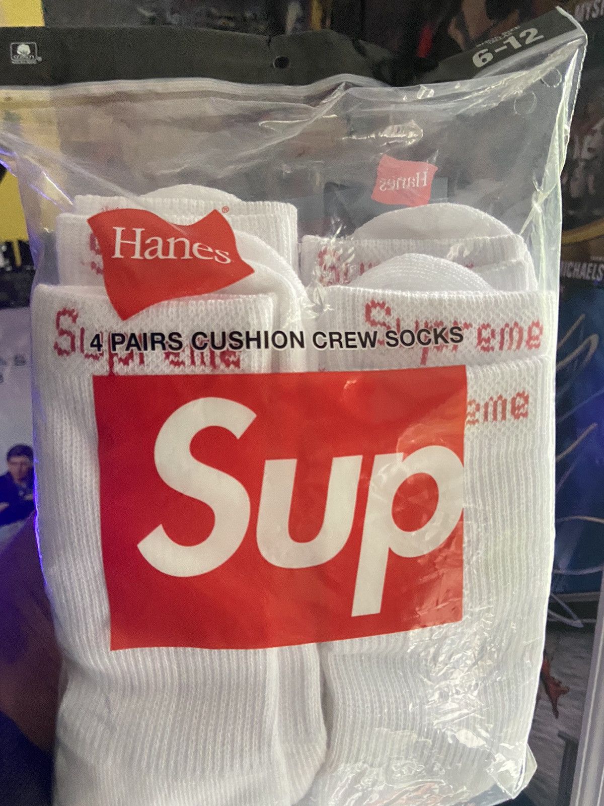 Supreme supreme hanes socks | Grailed
