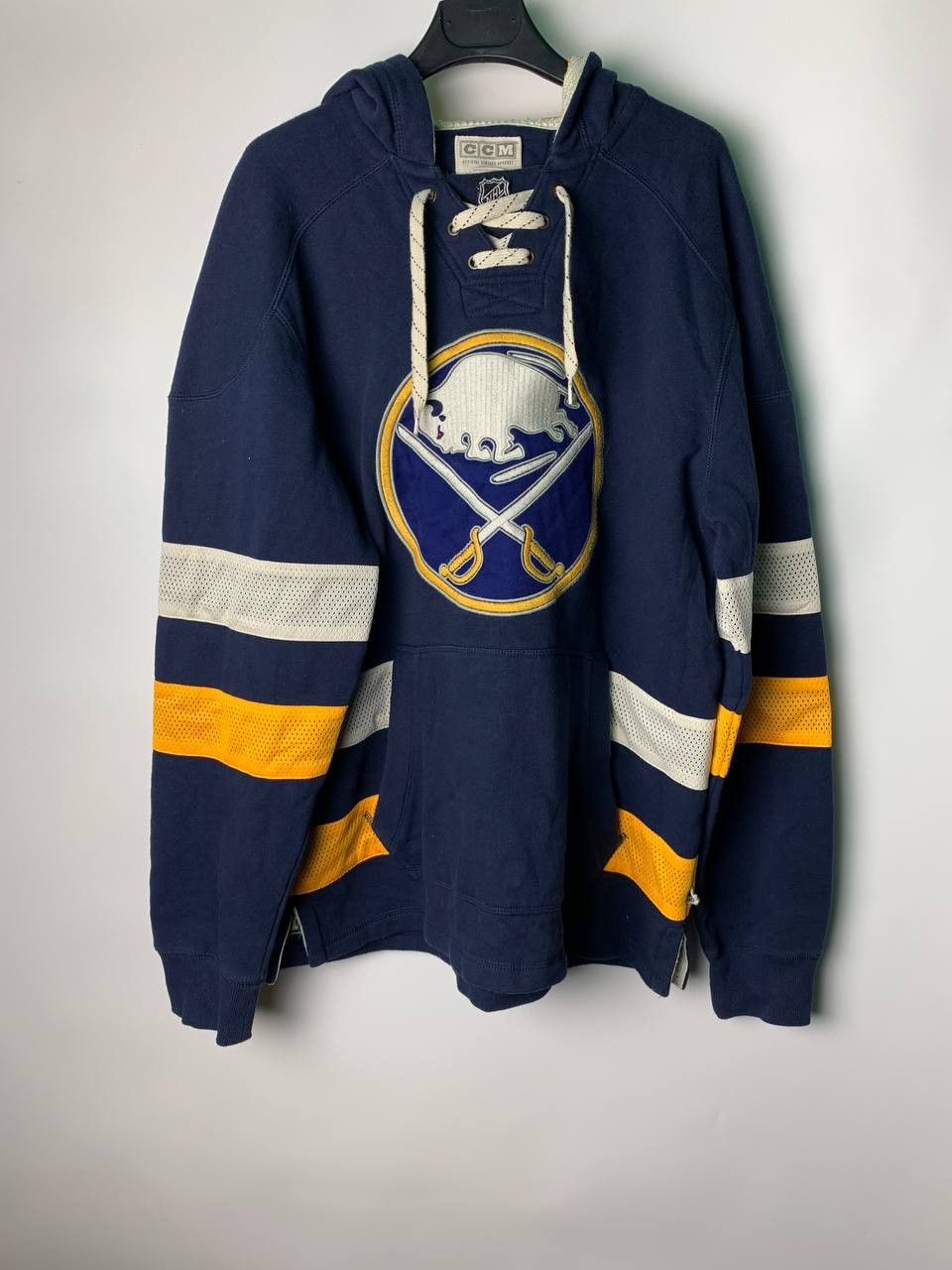 Ccm × NHL NHL Buffalo Sabres Hoodie Sz M Sweatshirt Hockey Jersey | Grailed