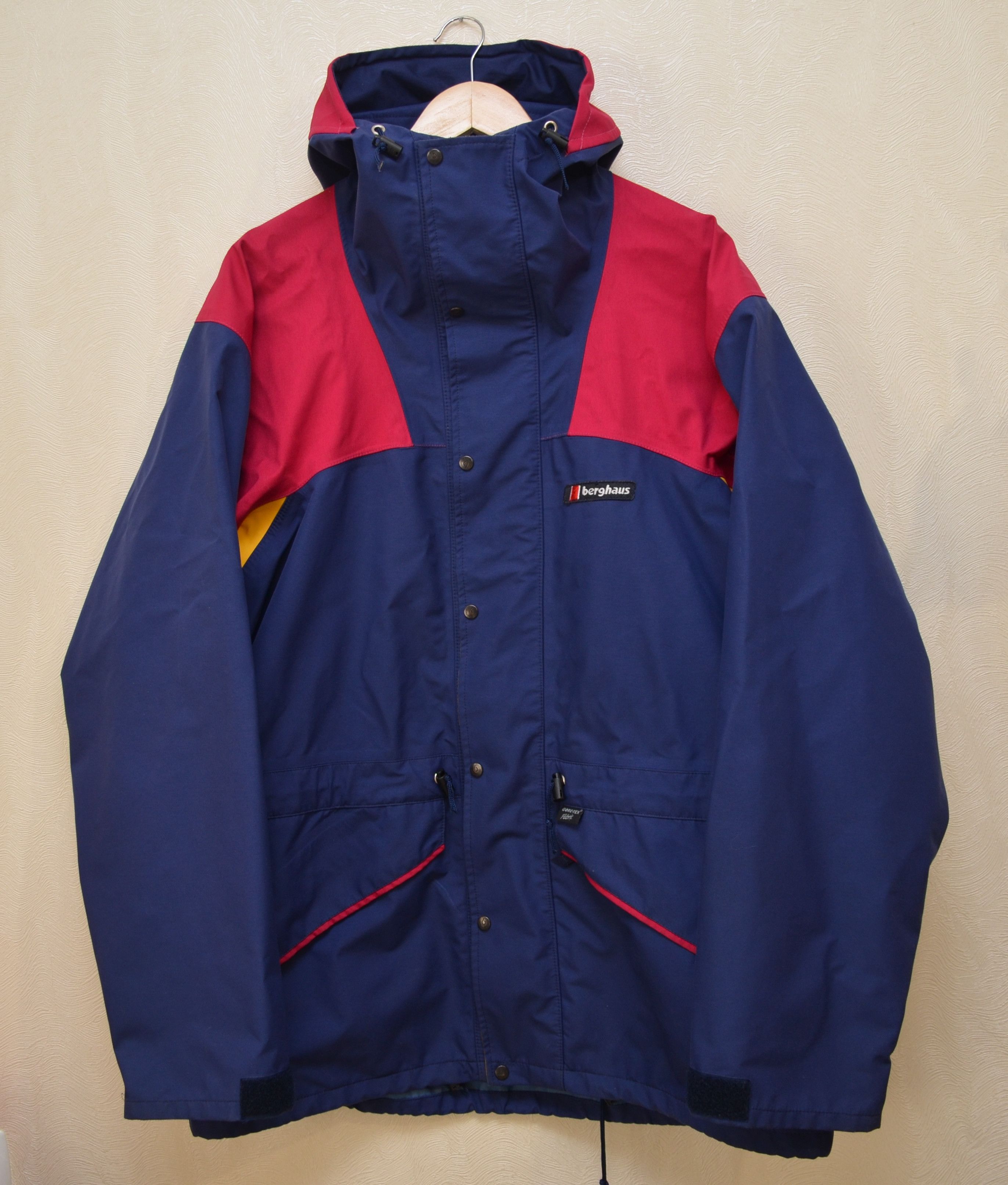 Berghaus × Vintage Berghaus 90s Alpine Extrem Rain Jacket GTX y2k XL ...