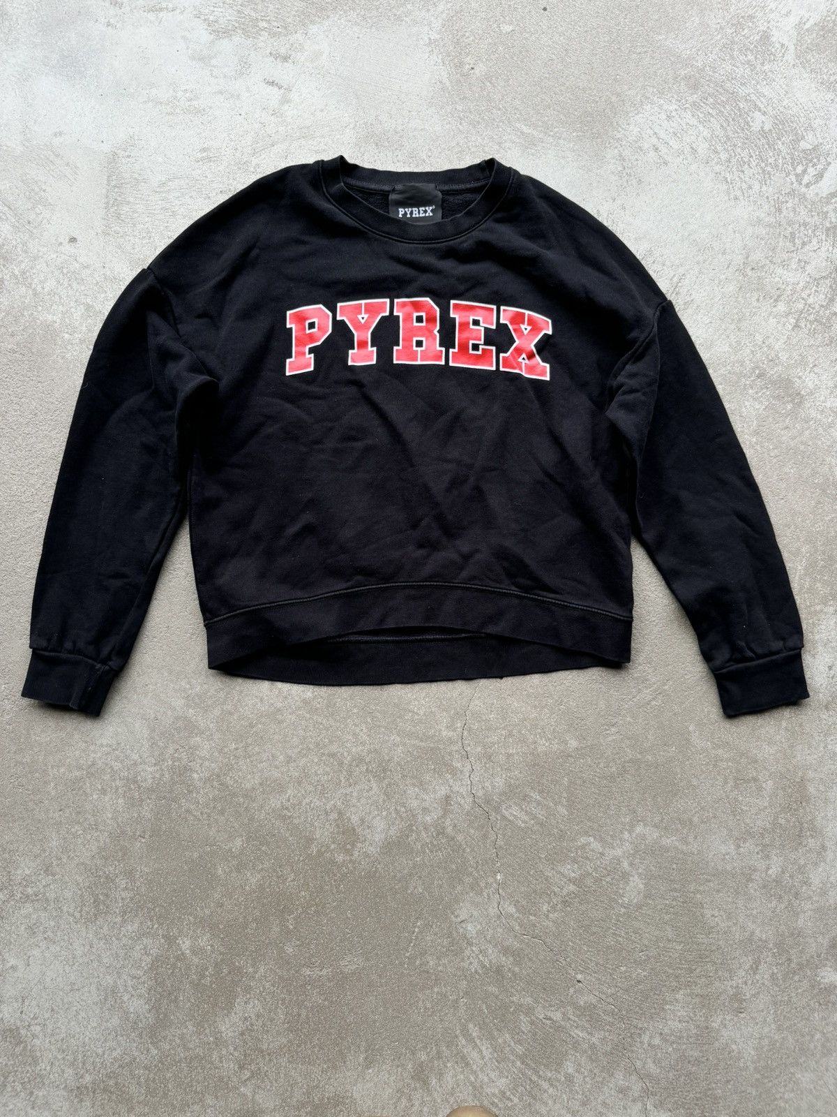Pyrex Vision × Virgil Abloh Pyrex cropped Boxy Sweatshirt | Grailed