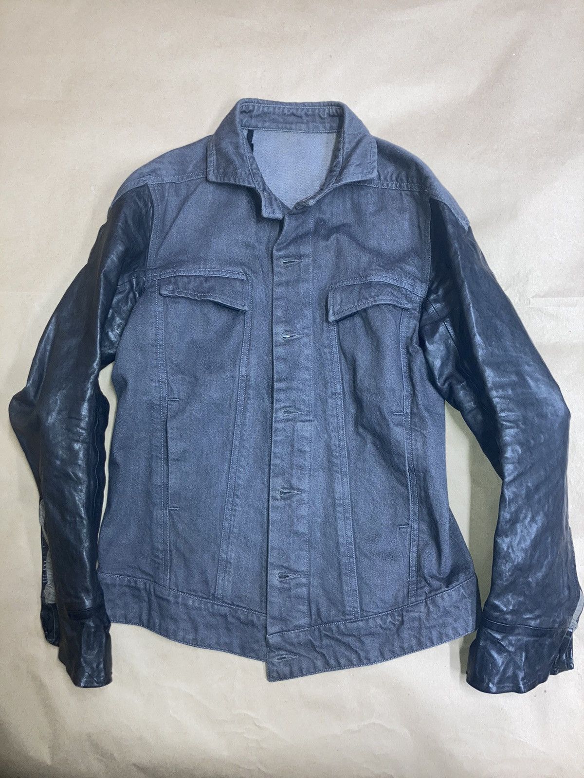 Boris Bidjan Saberi Boris Bidjan Saberi Tejana horse leather sleeve ...