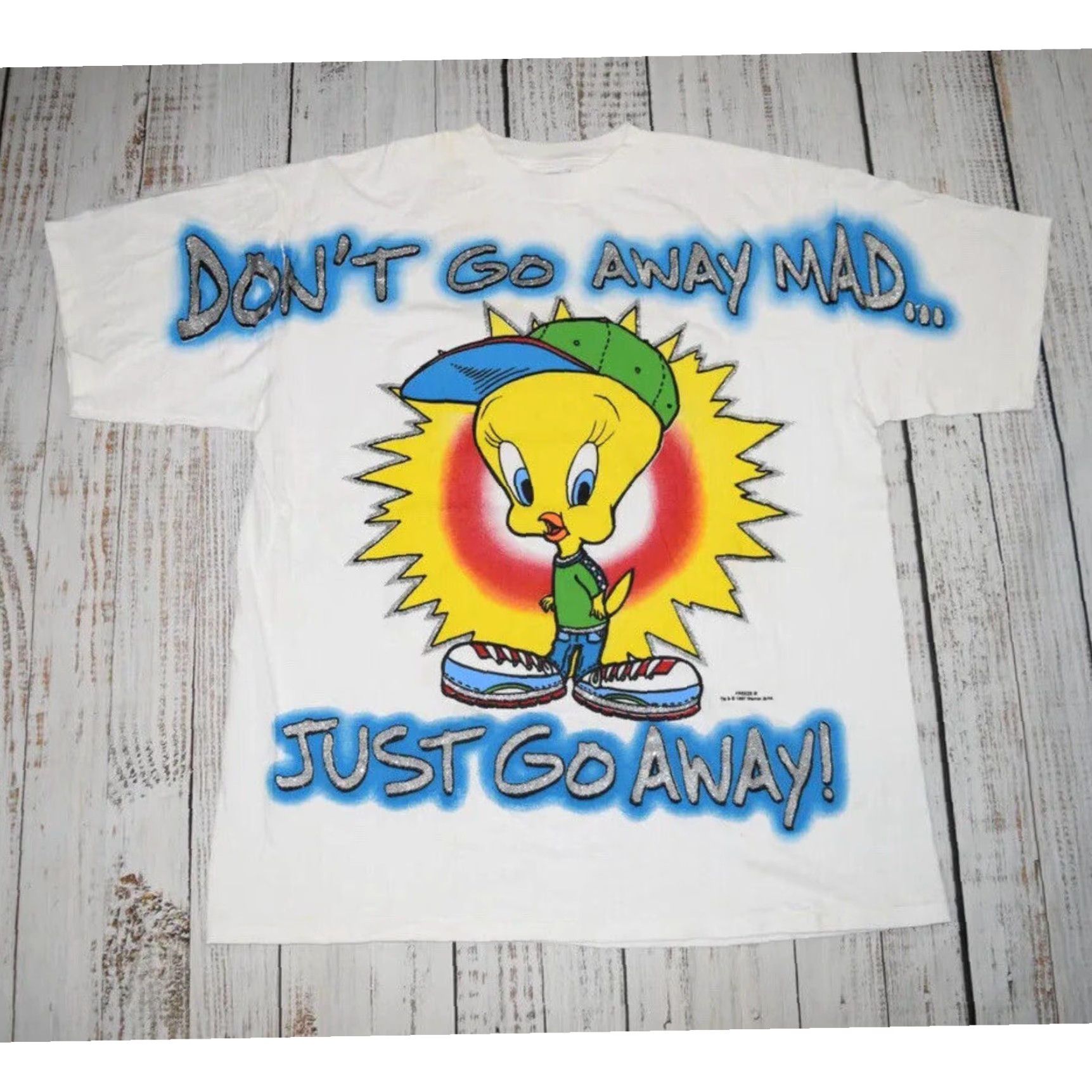 Vintage VINTAGE 1997 Looney Tunes TWEETY BIRD Mens XL White Short ...
