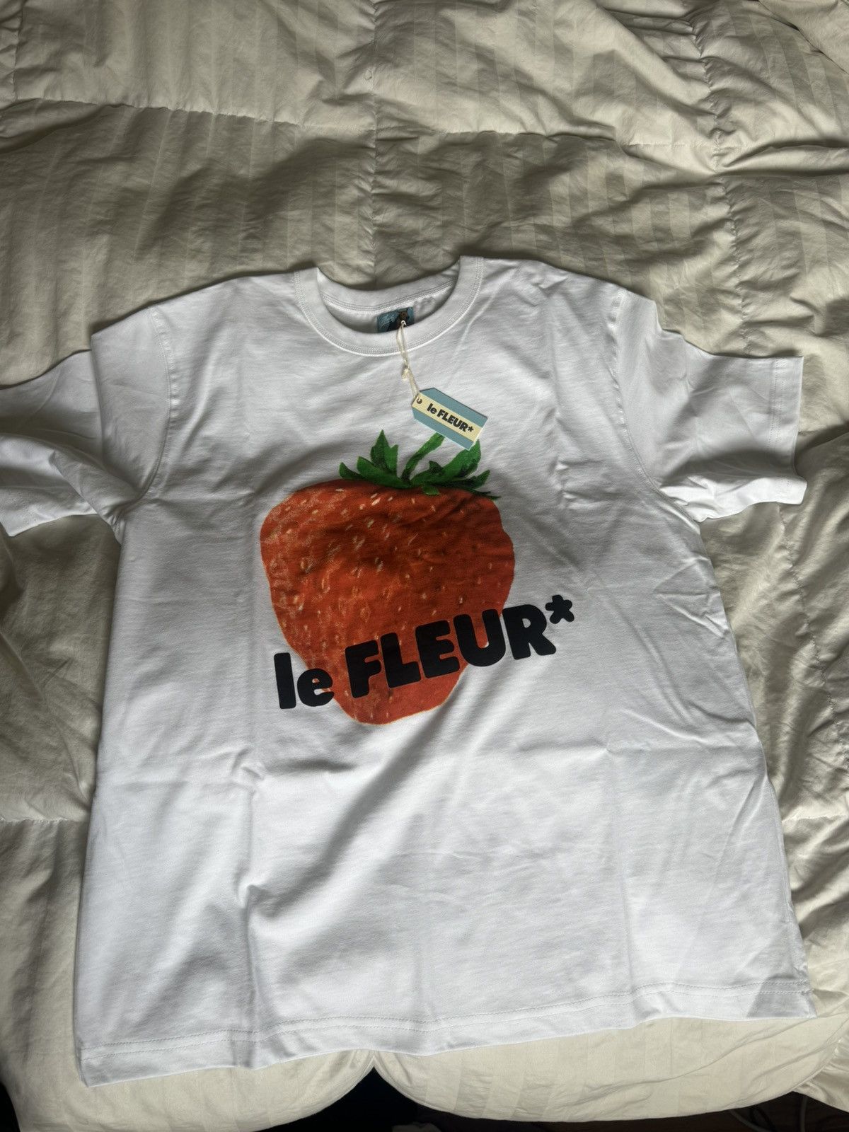 超希少】GOLF le FLEUR* strawberry tee 未開封品 超希少】GOLF le FLEUR* strawberry tee 未開封品
