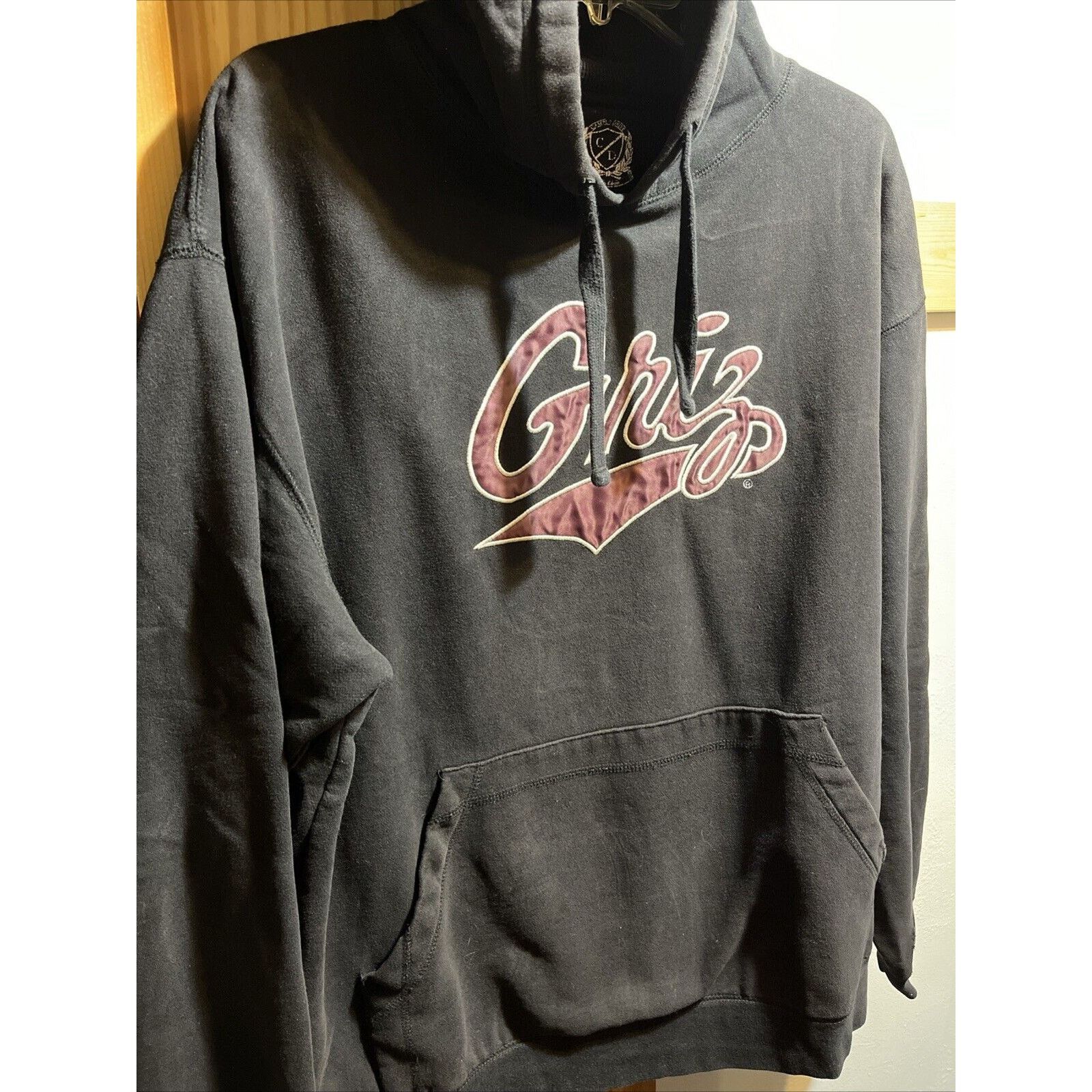 The Unbranded Brand Vintage Montana Griz Mens L Black LS Hoodie ...