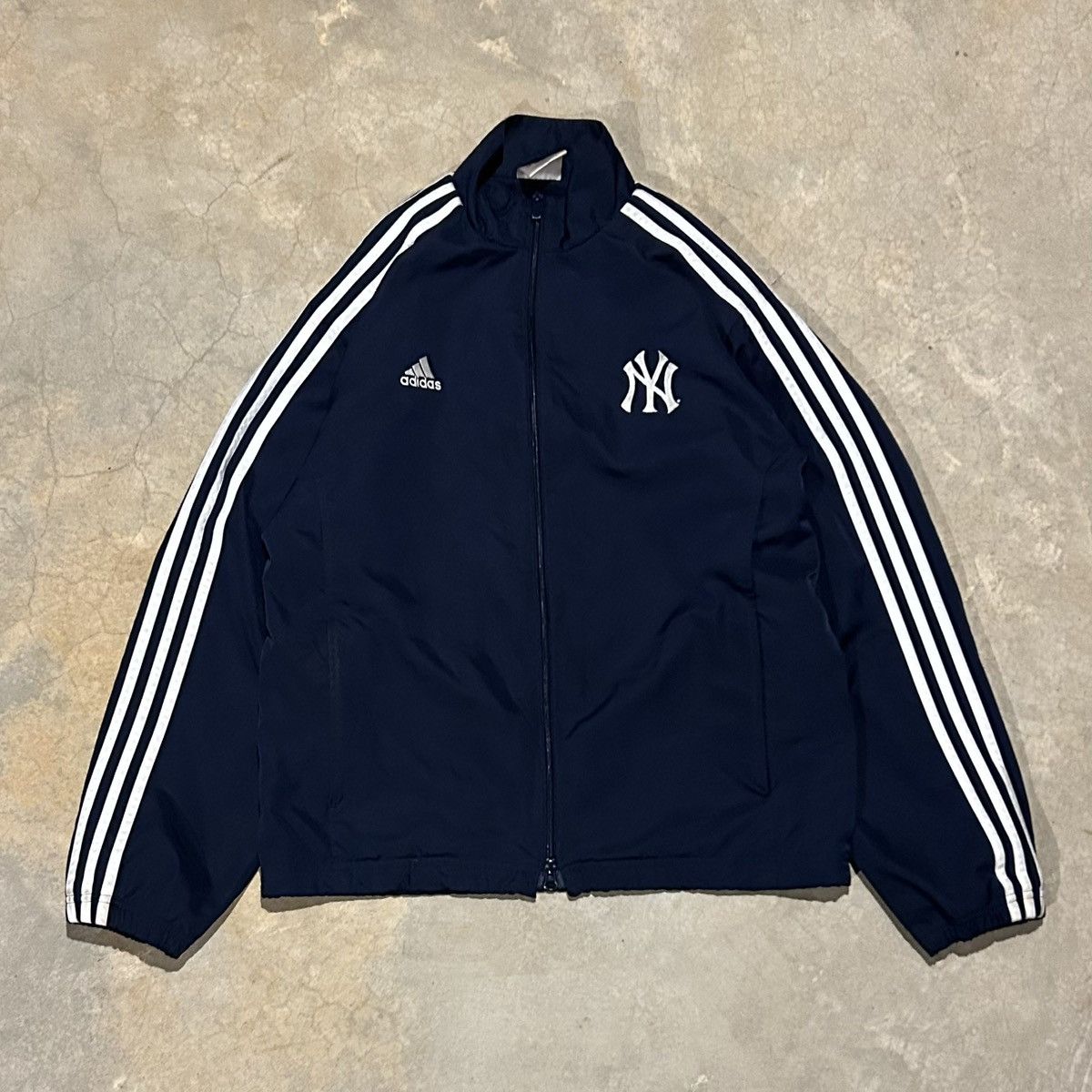 Adidas × New York Yankees × Vintage Essential Vintage Y2K Adidas New ...