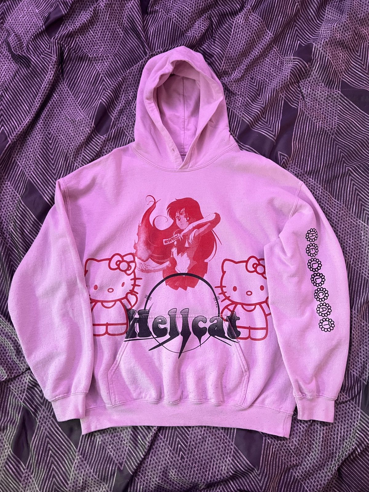 Streetwear HELLCAT NYC Hello Kitty (rare) | Grailed