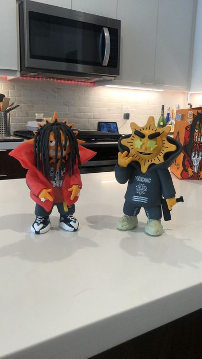 Glo Gang (2) GLO GANG VINYL FIGURES | Grailed