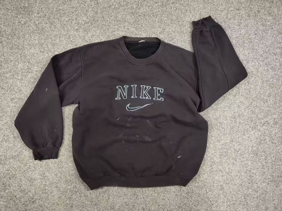 Nike × Vintage Vintage 90's Nike Distressed Center logo Crewneck ...