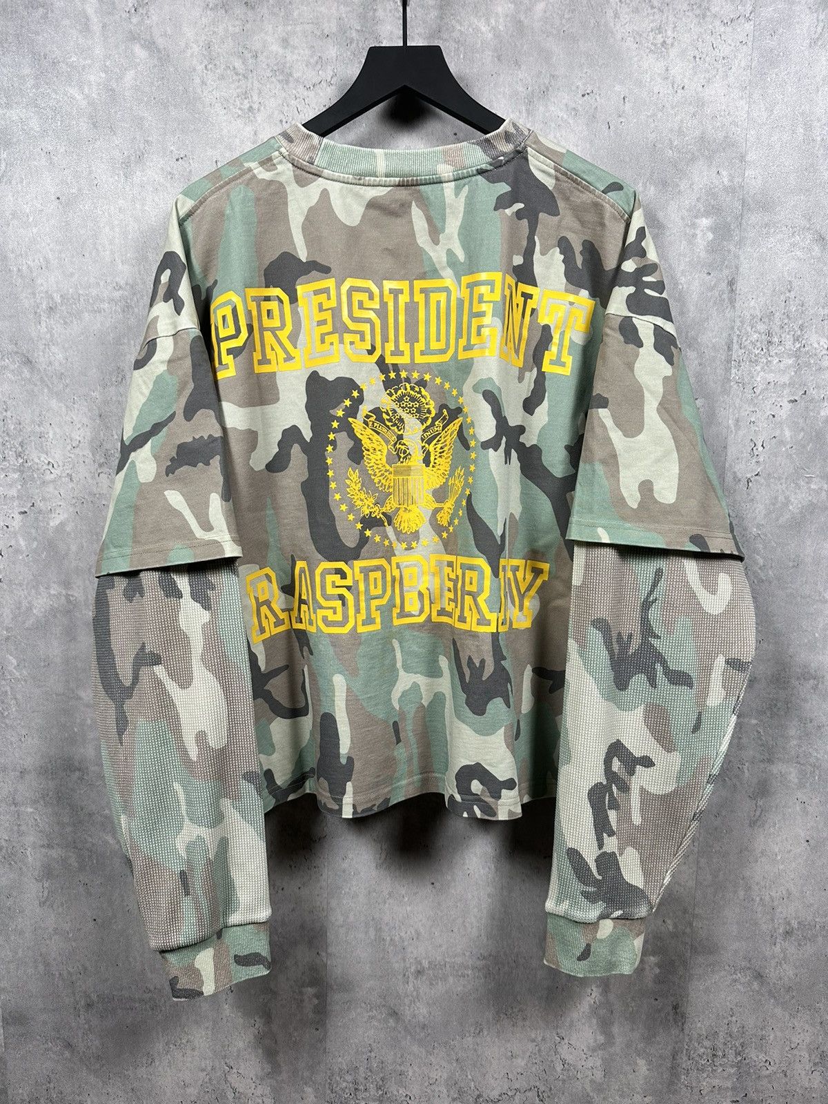 Vintage GV Gallery Raspberry Lieutenant Dan Cropped Thermal | Grailed