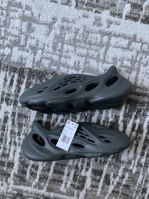 Adidas Yeezy Foam Rnr Onyx | Grailed