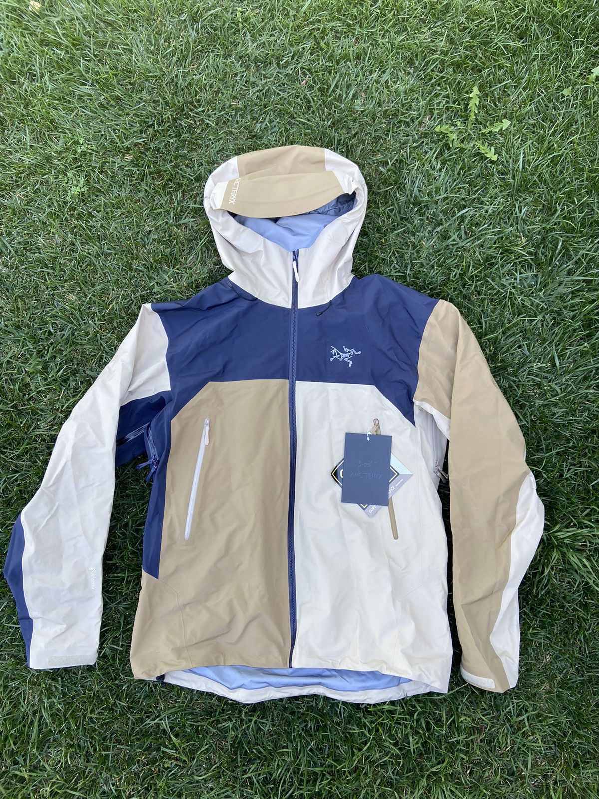 Arc'teryx Arc’teryx Beta Lightweight Jacket | Grailed