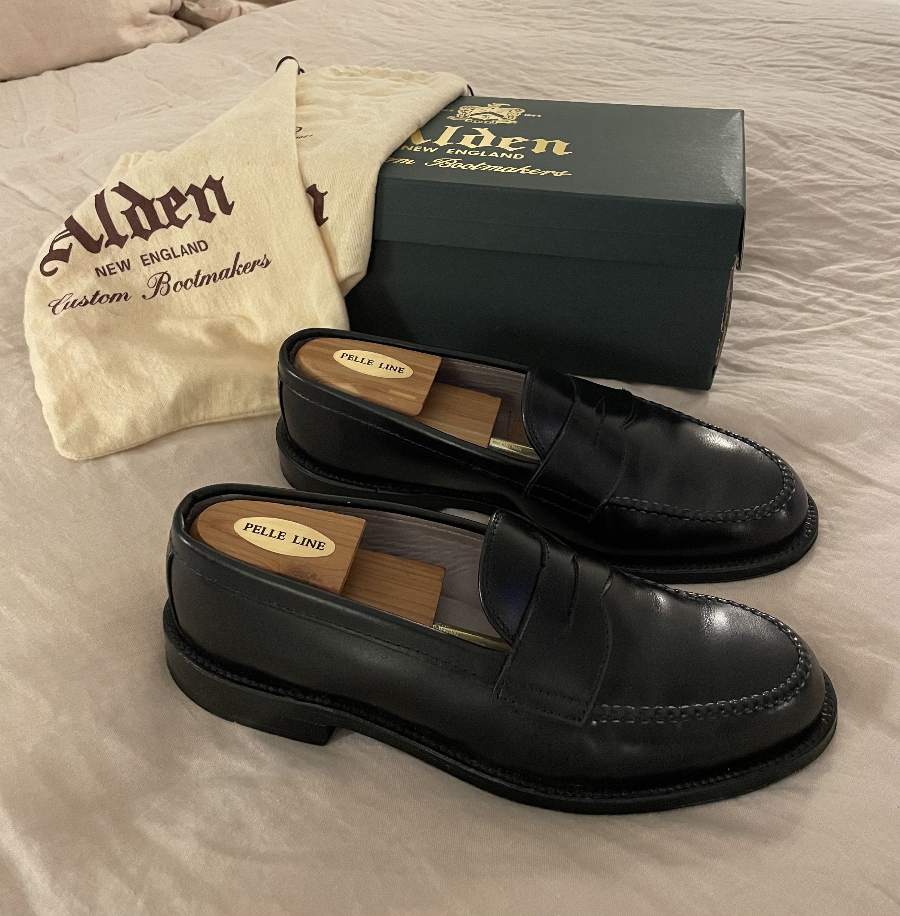 Alden Men's Alden 981 Leisure Hand Sewn Loafer - Black Calfskin | Grailed