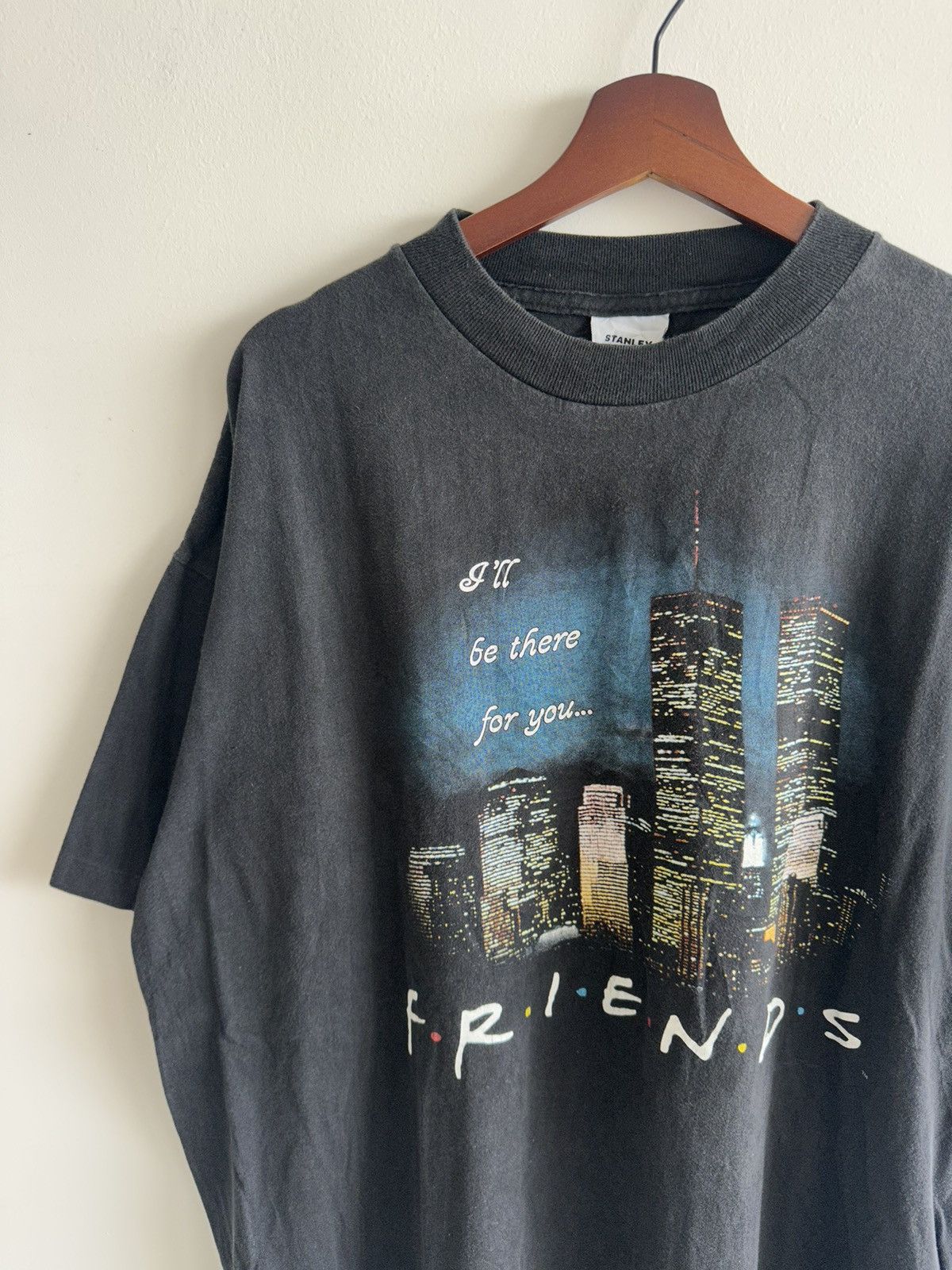 Movie × Vintage × Warner Bros Vintage Stanley Desantis Friends TV ...