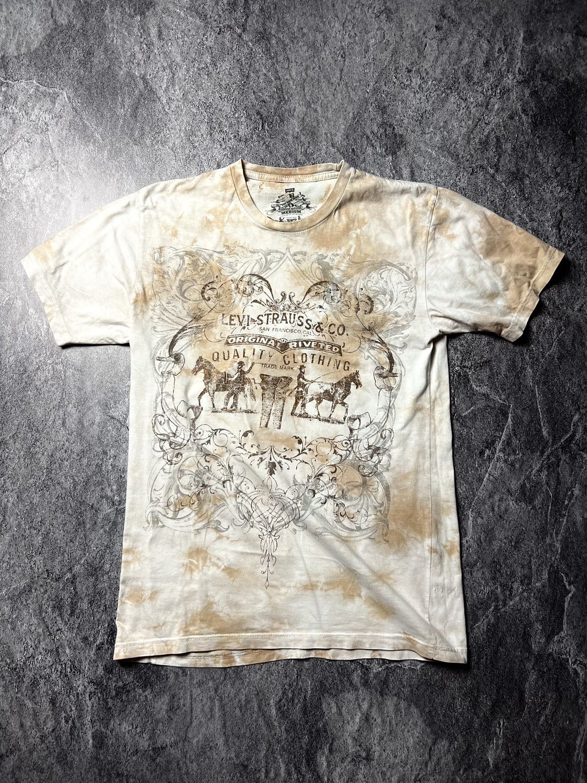 Levi's Y2K Levi’s abstract affliction tribal animal horses poem tee ...