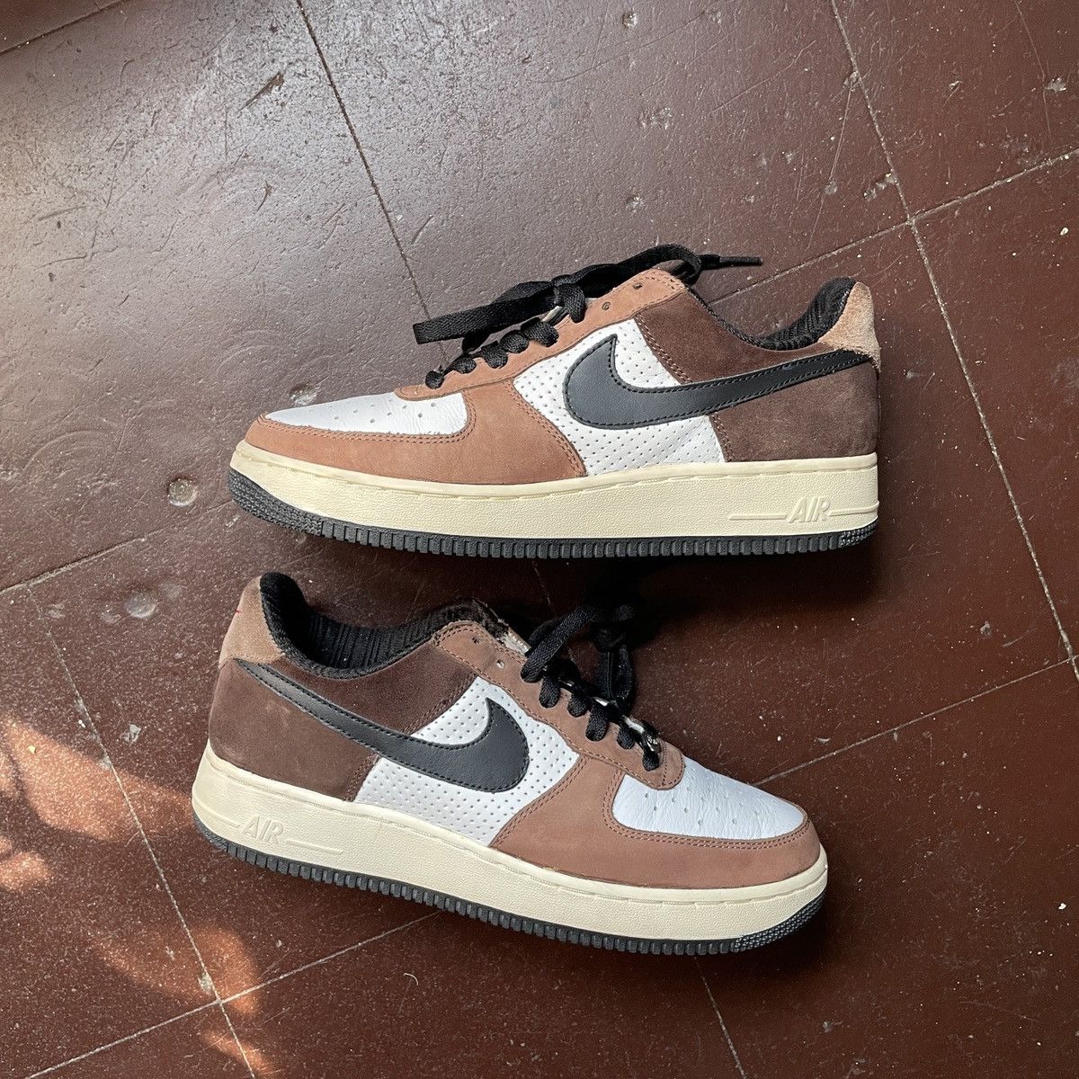 Nike 2005 OG NIKE AIR FORCE 1 ESCAPE BROWN TRAVIS SCOTT sb stussy | Grailed