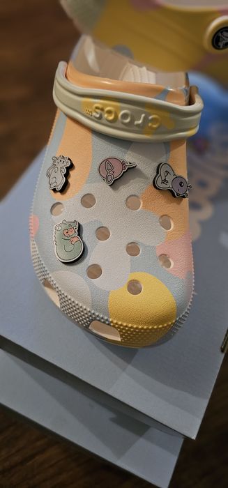 Crocs Exclusive crocs x doodles collaboration | Grailed