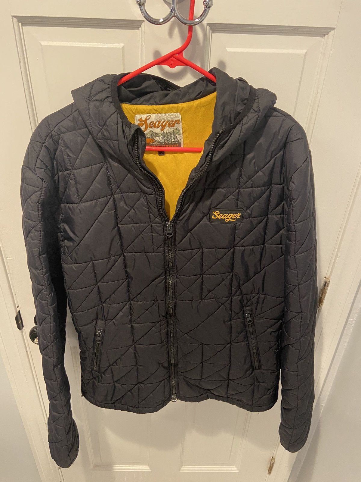 Seager Seager Black Puffer (Large) | Grailed