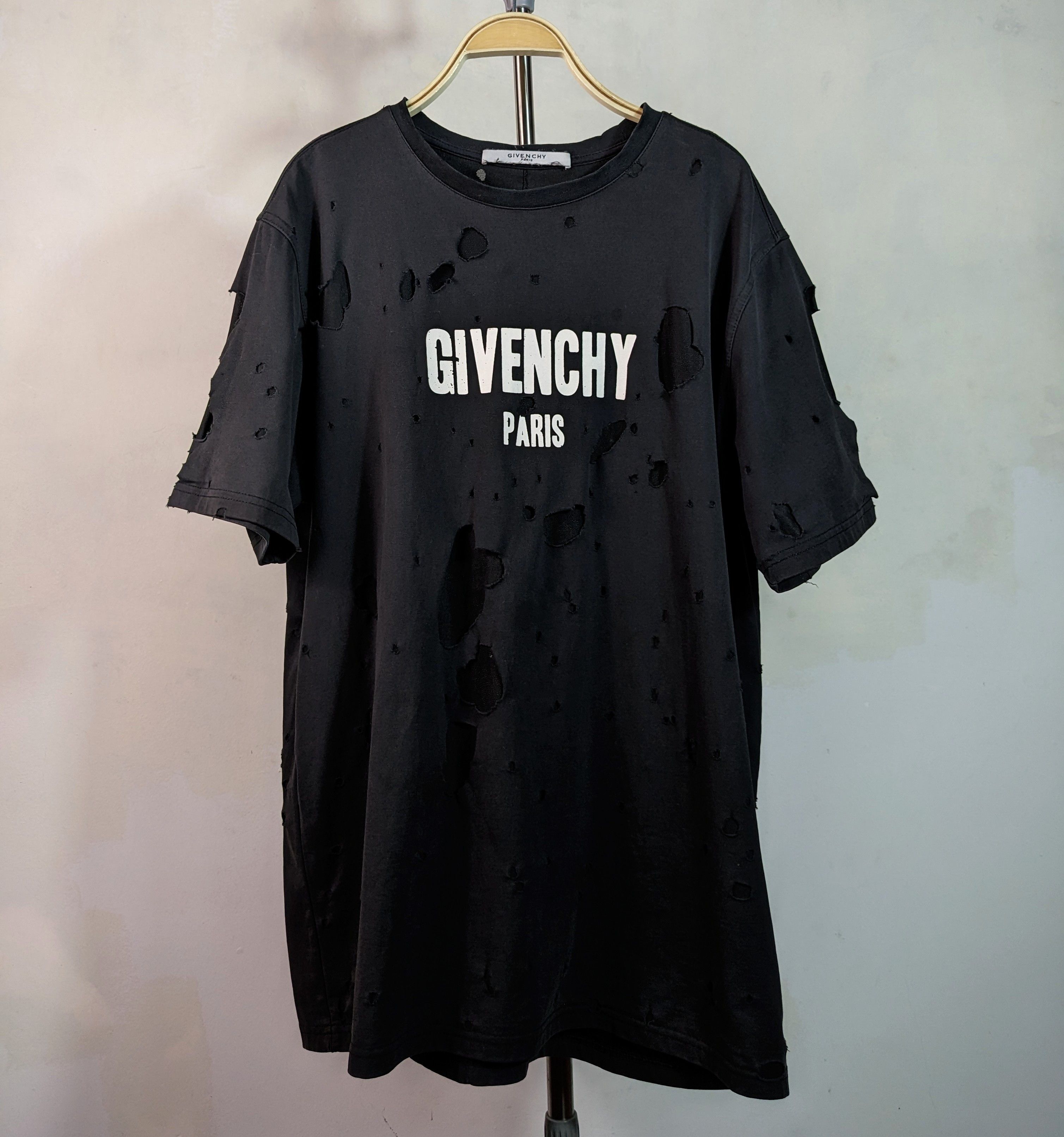 Givenchy Givenchy Paris Distress T Shirt Oversized M Doubler Layers ...