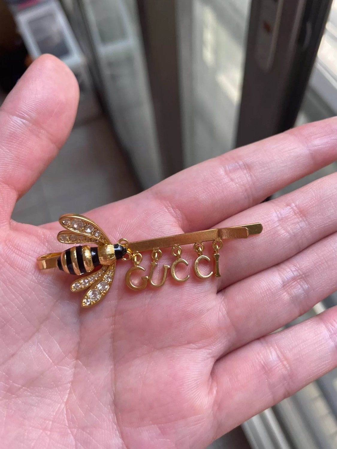 Gucci Gucci Logo Bee Hair Slide | Grailed