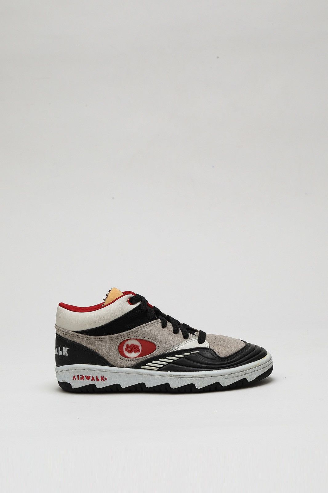 Airwalk AIRWALK NOS VINTAGE Velocity Series ZOOM BLACK/ GREY | Grailed