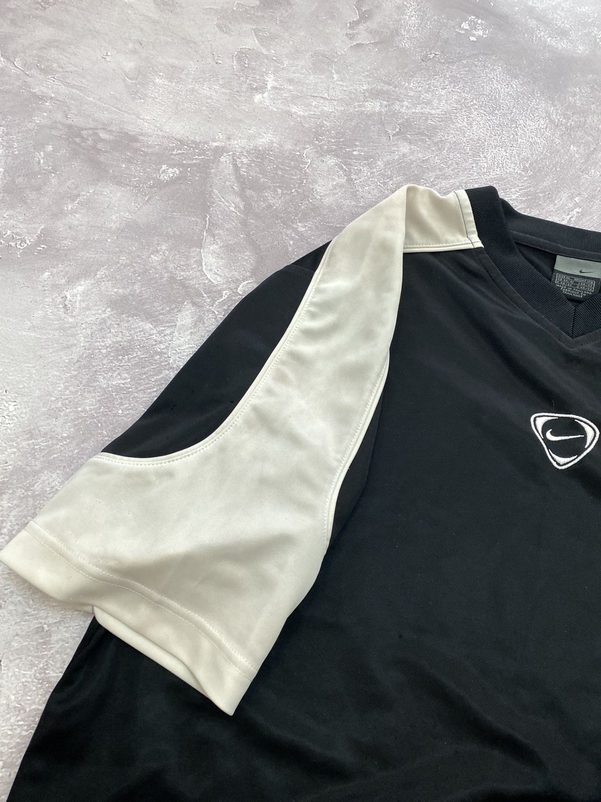 Nike × Streetwear × Vintage Vintage Nike Team Central Logo Jersey Tee ...