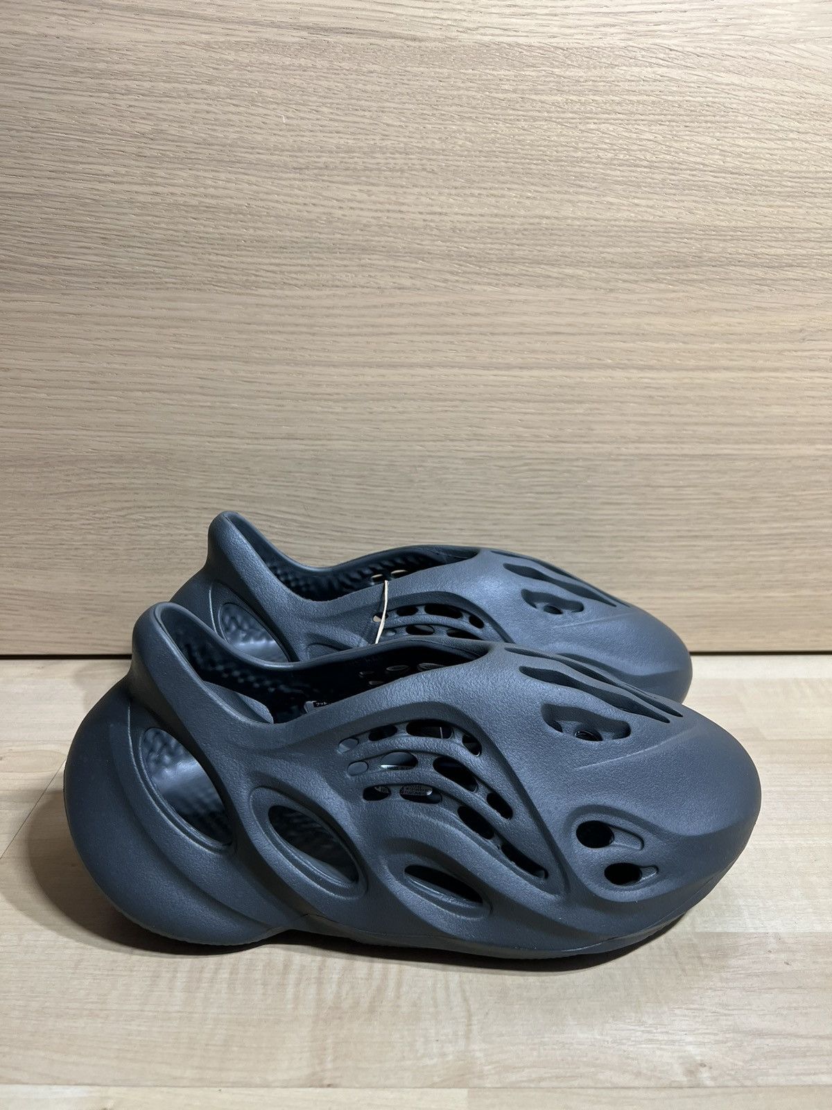 Adidas Yeezy Foam RNNR “Carbon” | Grailed