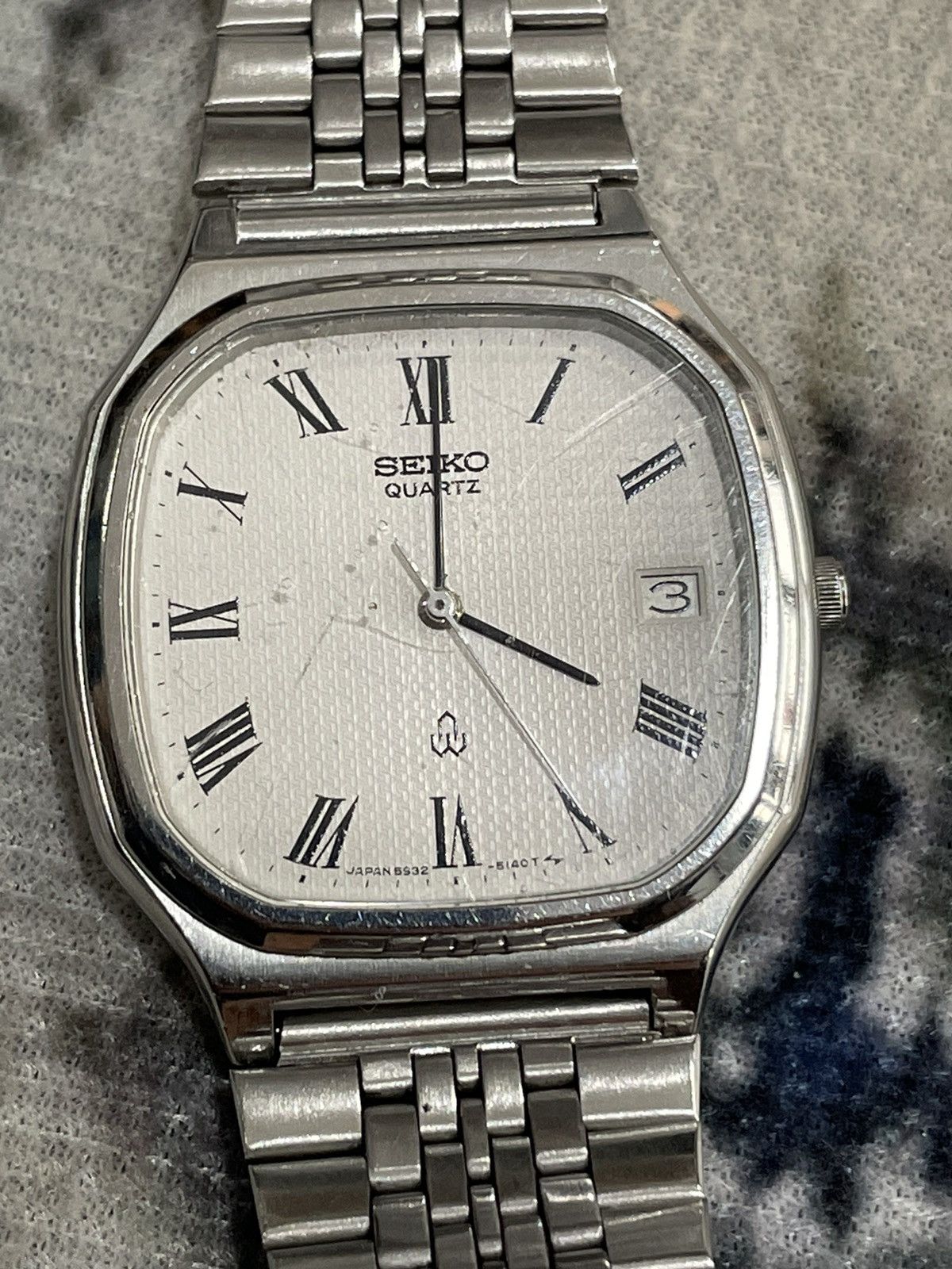 Vintage Seiko 5932-5030 Watch Quartz Emblem Silver Japan WORKING | Grailed