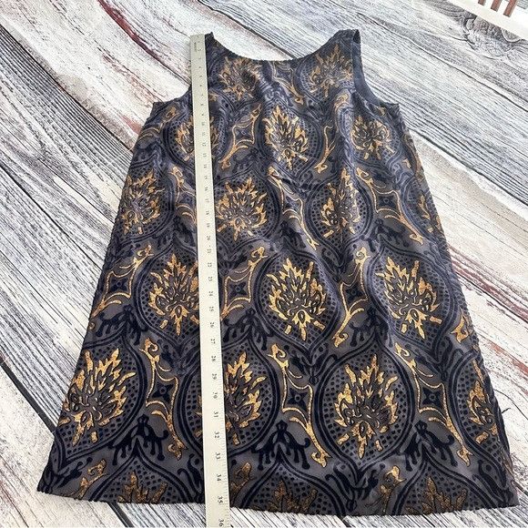 Loft Ann Taylor LOFT NWT Gold and Navy Blue Velvet Burnout Tank S | Grailed