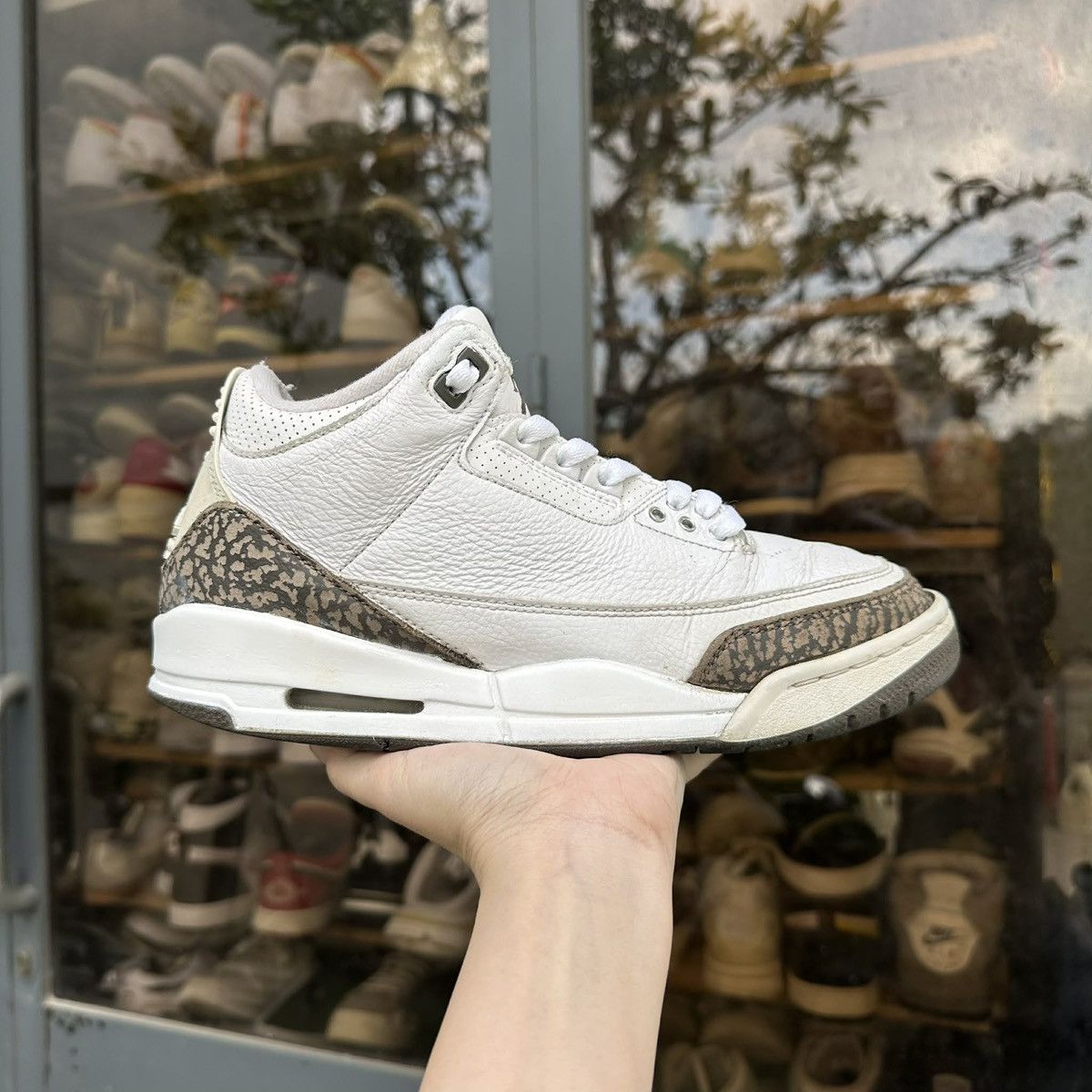 Jordan Brand Air Jordan 3 Retro 'Mocha Elephant' 136064-122 | Grailed
