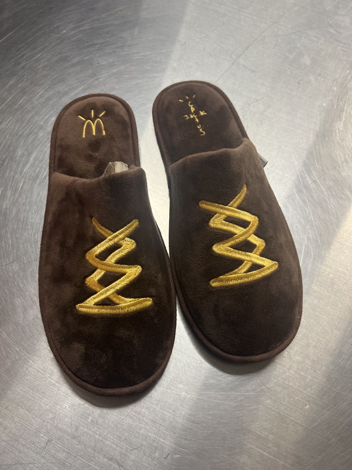 Travis Scott Travis Scott McDonald’s slippers | Grailed