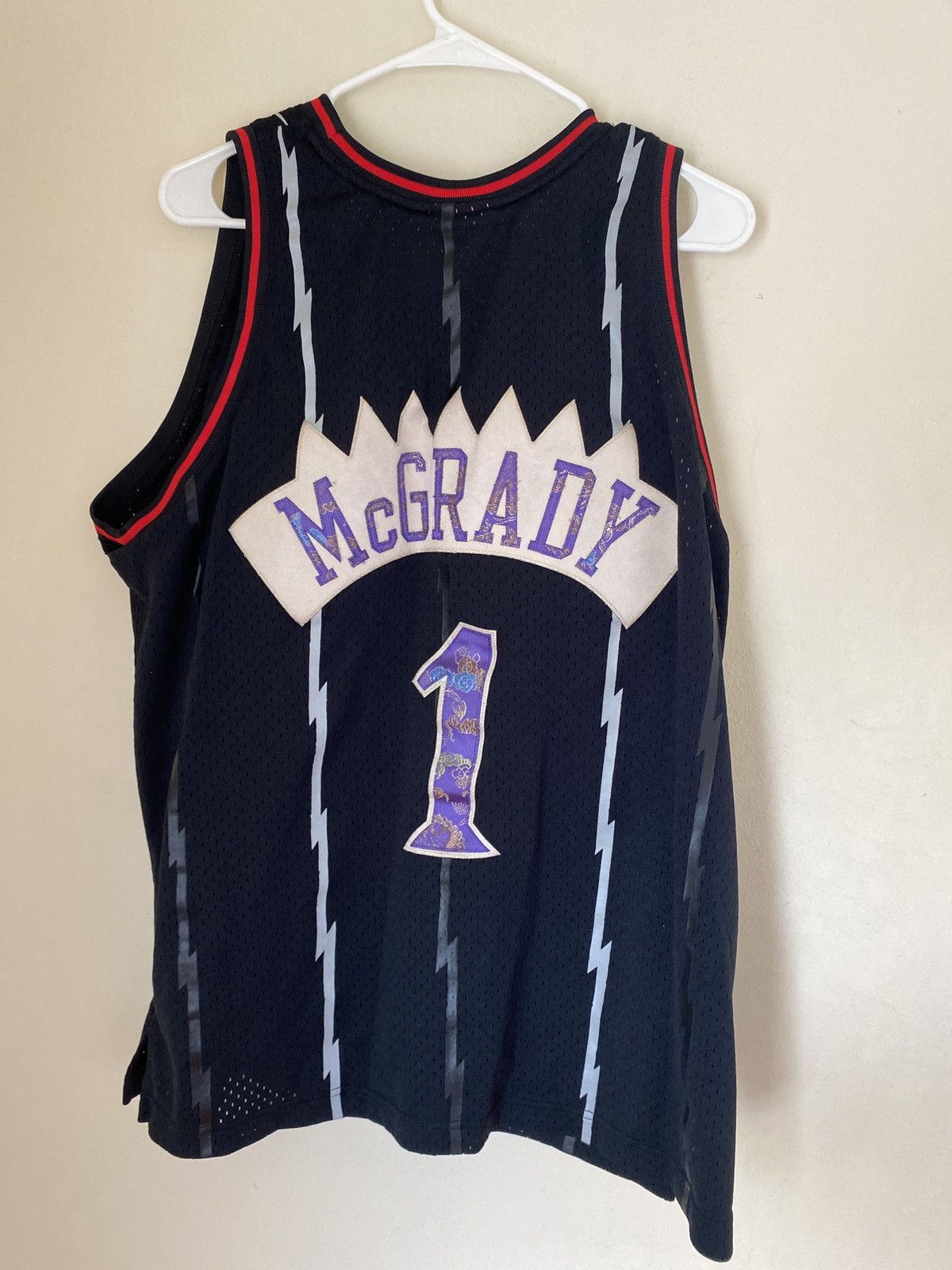 Mitchell & Ness × Streetwear × Vintage Toronto Raptors dinosaur logo ...