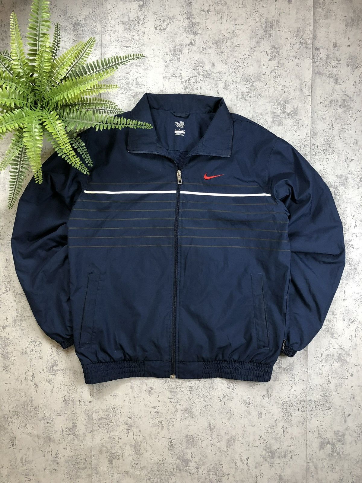 Nike × Streetwear × Vintage 00s Nike Swoosh Vintage Y2K Oversized Retro Jacket | Grailed