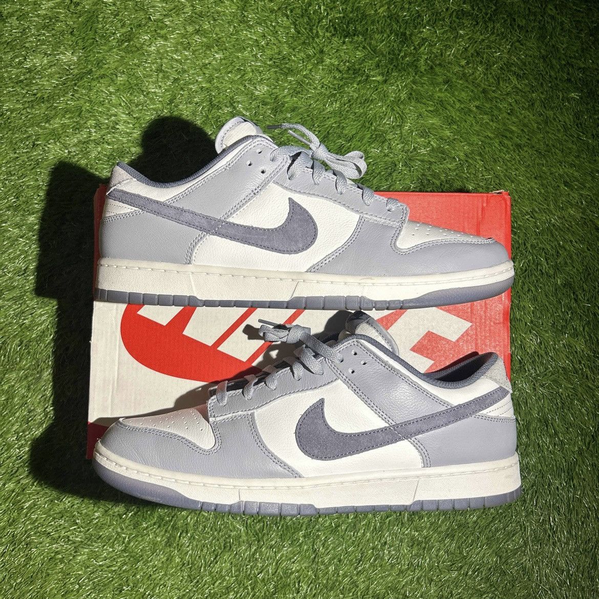 Nike Nike Dunk Low SE Light Carbon Size 13 | Grailed