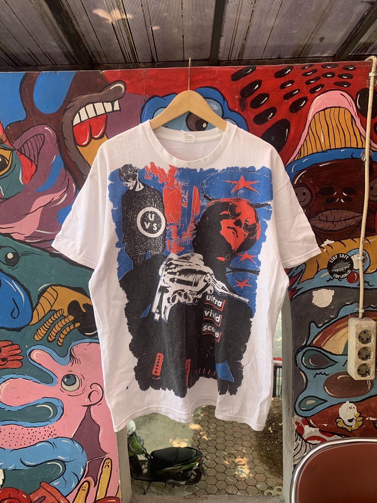 Very Rare Band Tees Ultra Vivid Scene | Grailed