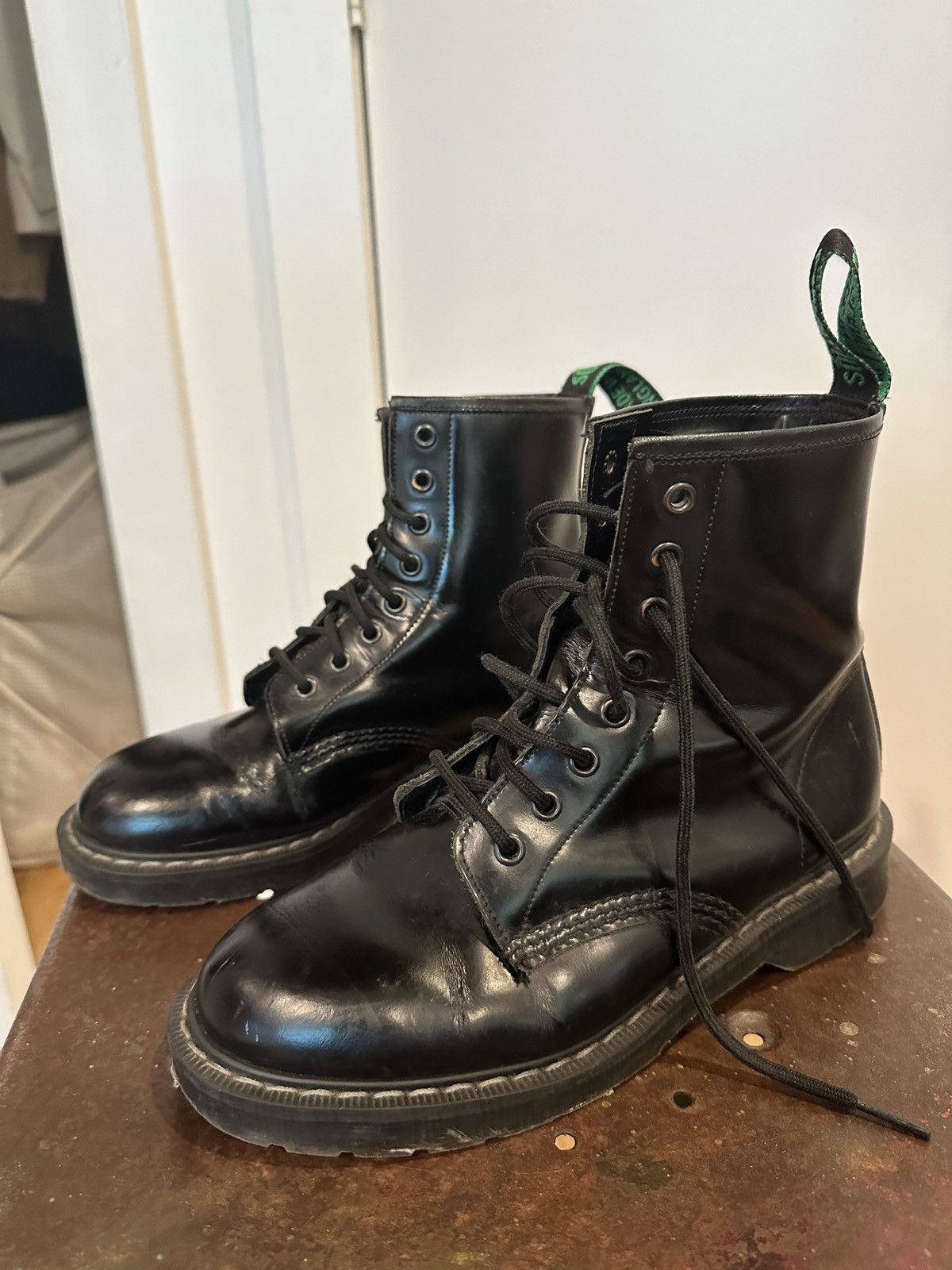 Solovair Black Hi-Shine 8 Eye Derby Boot | Grailed