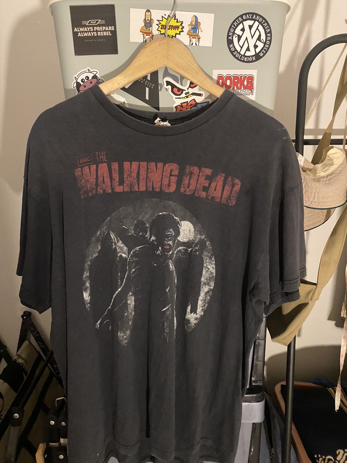 Vintage Vtg The Walking Dead delta pro weight | Grailed