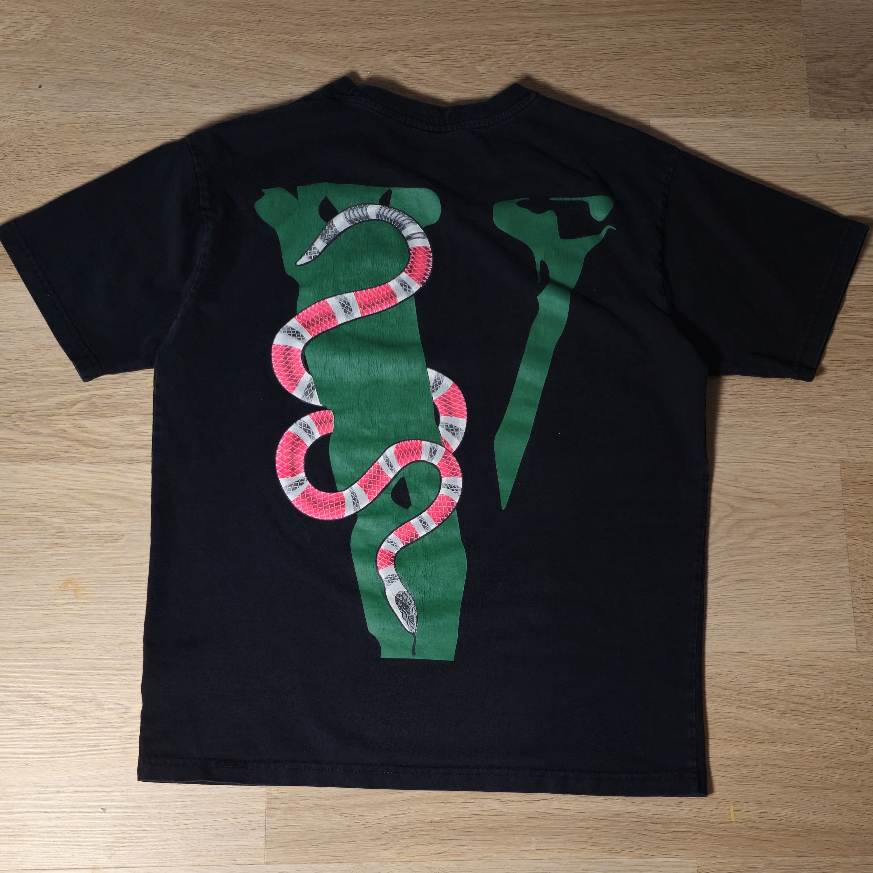 Gucci × Vlone Vlone Friends Gucci Snake T Shirt | Grailed