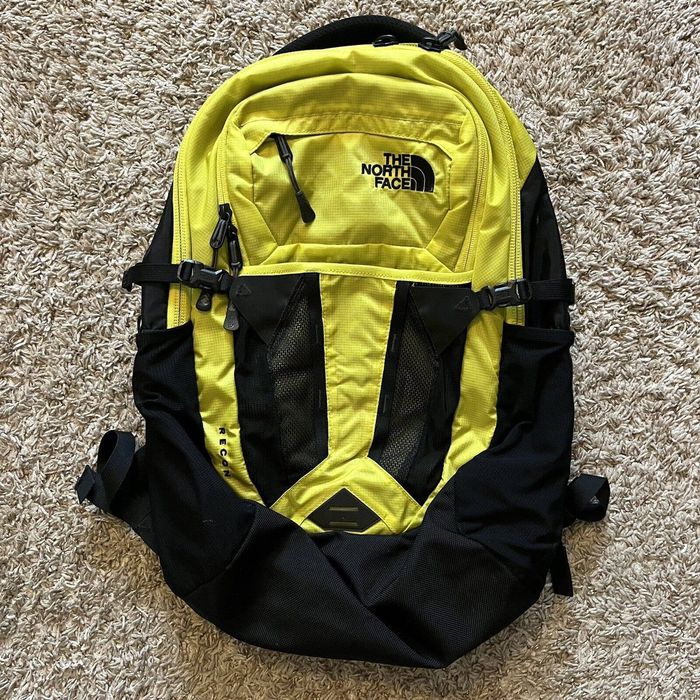 The North Face Recon Nylon Ripstop Flexvent Hiking Performance Backpack ...