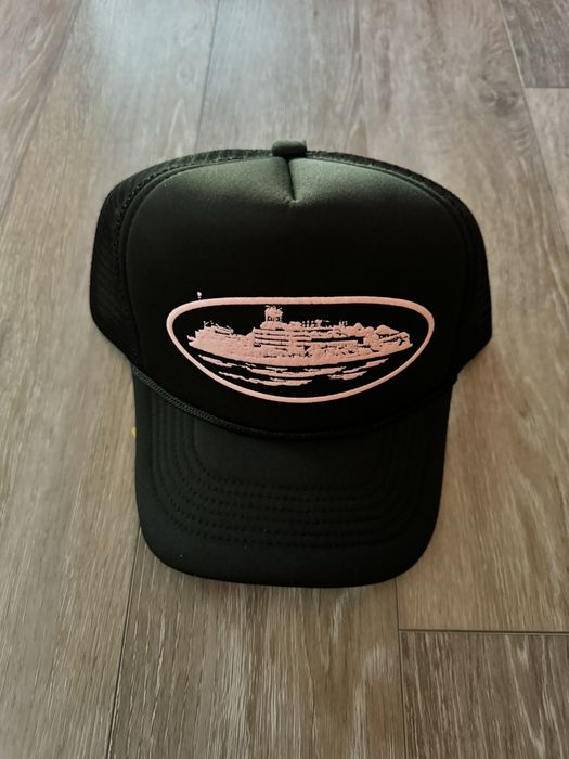 Corteiz Corteiz Alcatraz Premium Trucker Hat | Grailed