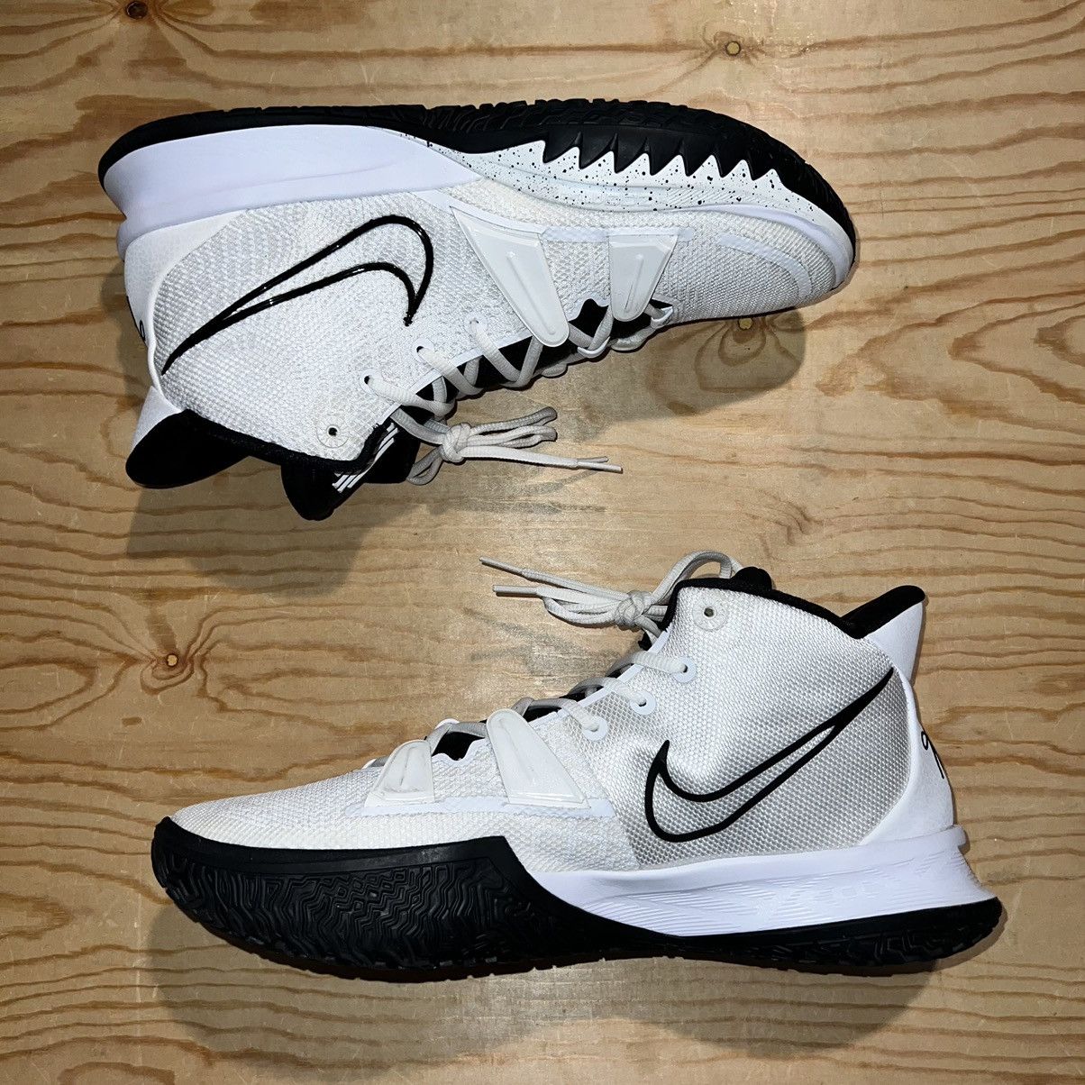 Nike MEN’S NIKE KYRIE IRVING 7 TB WHITE BASKETBALL SHOES | Grailed