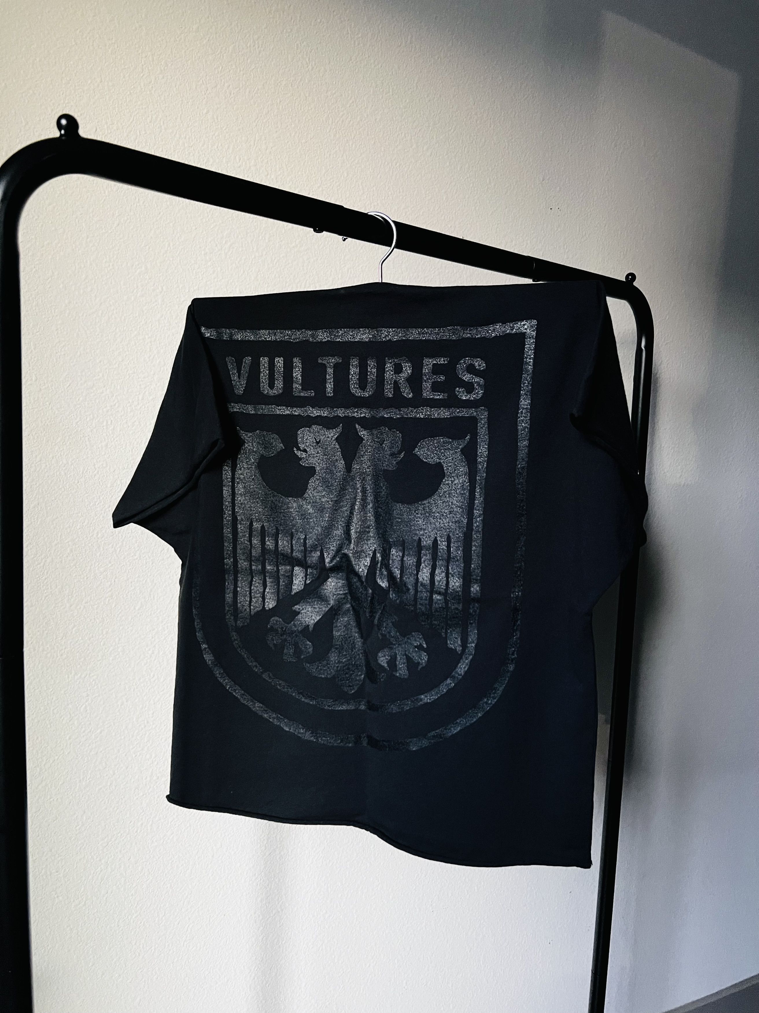 Kanye West × Yeezy Season NEW Kanye West Ty Dolla $ign VULTURES Las ...