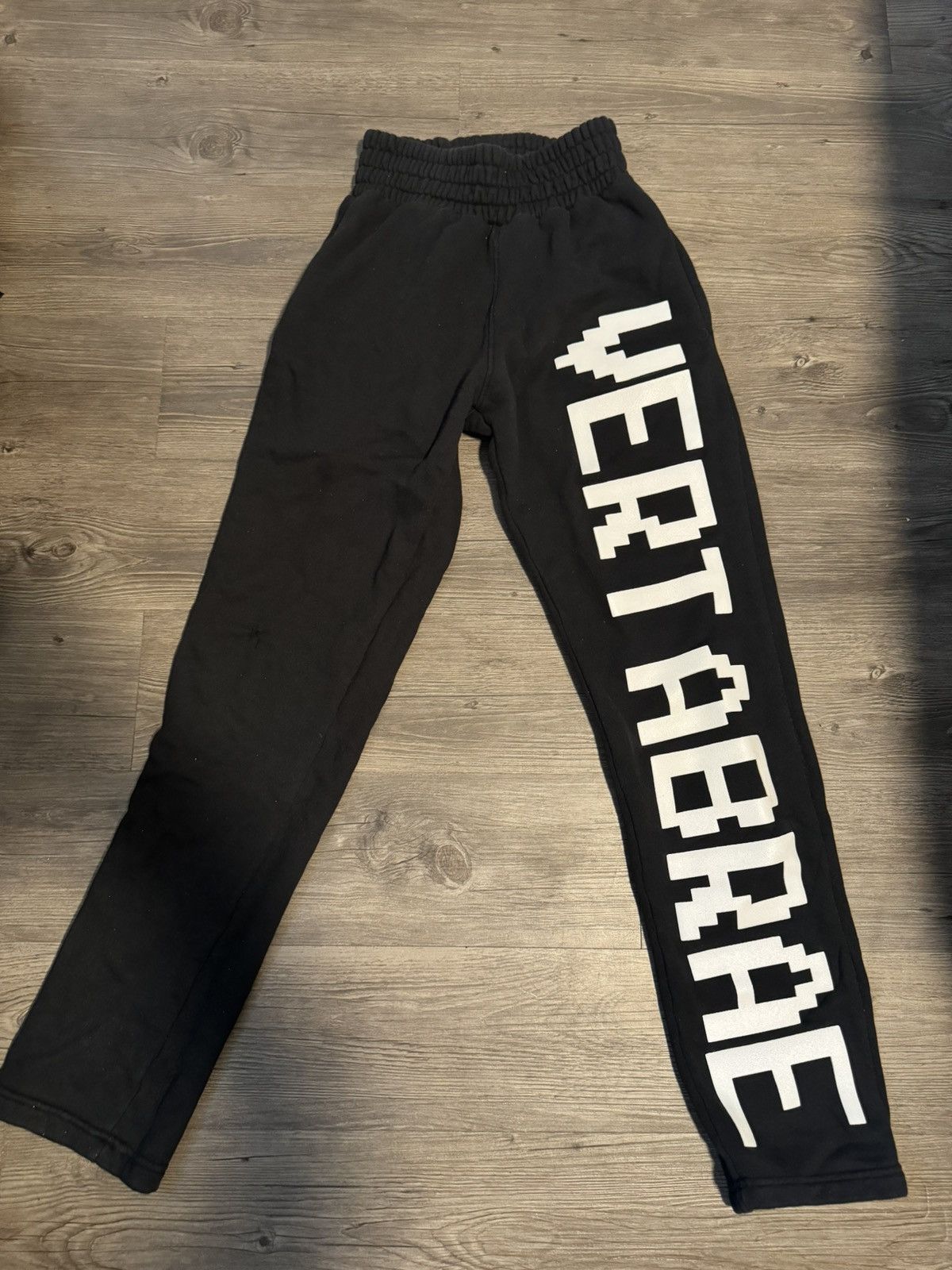Vertabrae Vertabrae sweatpants | Grailed
