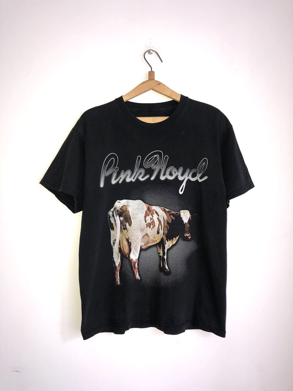 Vintage Vintage 00’s pink floyd atomic heart mother cow tee t shirt ...
