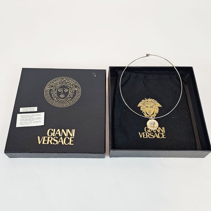 Versace Gianni Versace Medusa Medallion Choker Necklace | Grailed