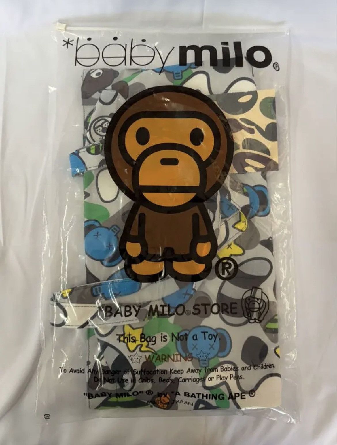 Bape × Kaws VERY RARE OG 2005 A BATHING APE X KAWS ANIMAL KINGDOM TOTE ...