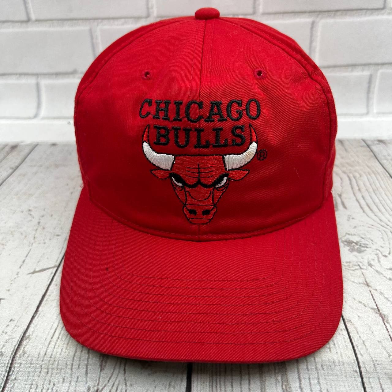 Twins Enterprise Inc. Vintage Chicago Bulls NBA Hat Snapback Cap Red ...